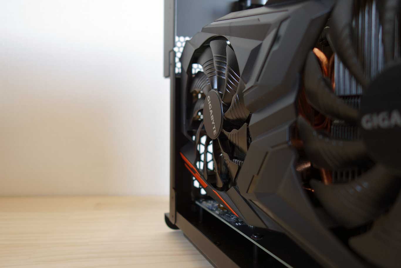 Razer Core X を買いました ー 購入レビュー - NUC FAN